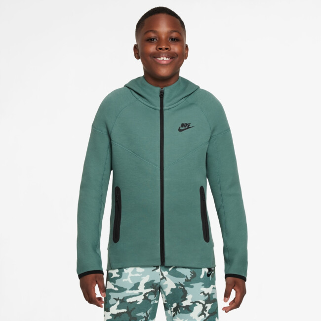 NIKE SPORTSWEAR TECH FLEECE BOYS' FULL-ZIP HOODIE | Dressipluusid ...