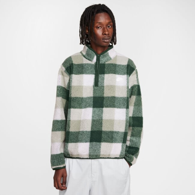 NIKE CLUB MEN'S WINTERIZED HALF-ZIP | Dressipluusid | Sportland NIKE CLUB MEN'S WINTERIZED HALF-ZIP | Dressipluusid | Sportland