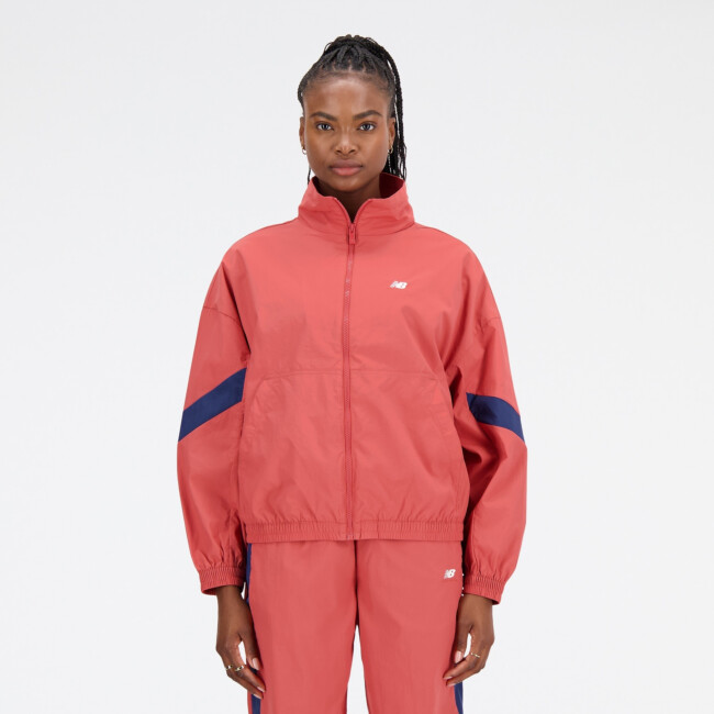 NEW BALANCE WOMEN'S ATHLETICS REMASTERED WOVEN JACKET | Joped ja parkad ...
